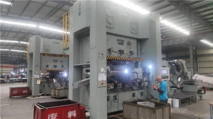 China Shaanxi Leading Auto Parts Co., Ltd. factory production line
